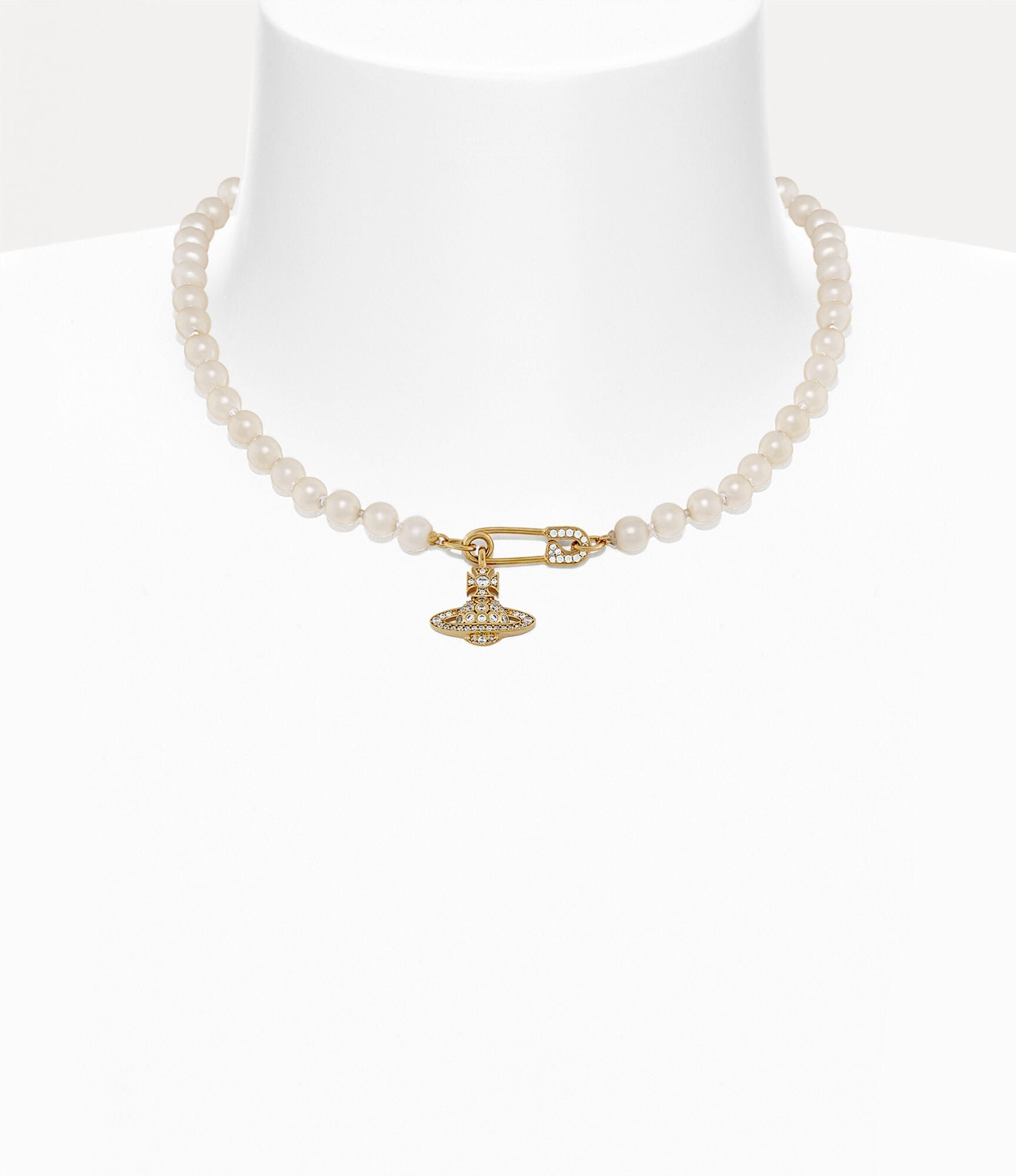 VIVIENNE WESTWOOD Lucrece Pearl Necklace Queen Mother West Pearl Nec LondonKelly