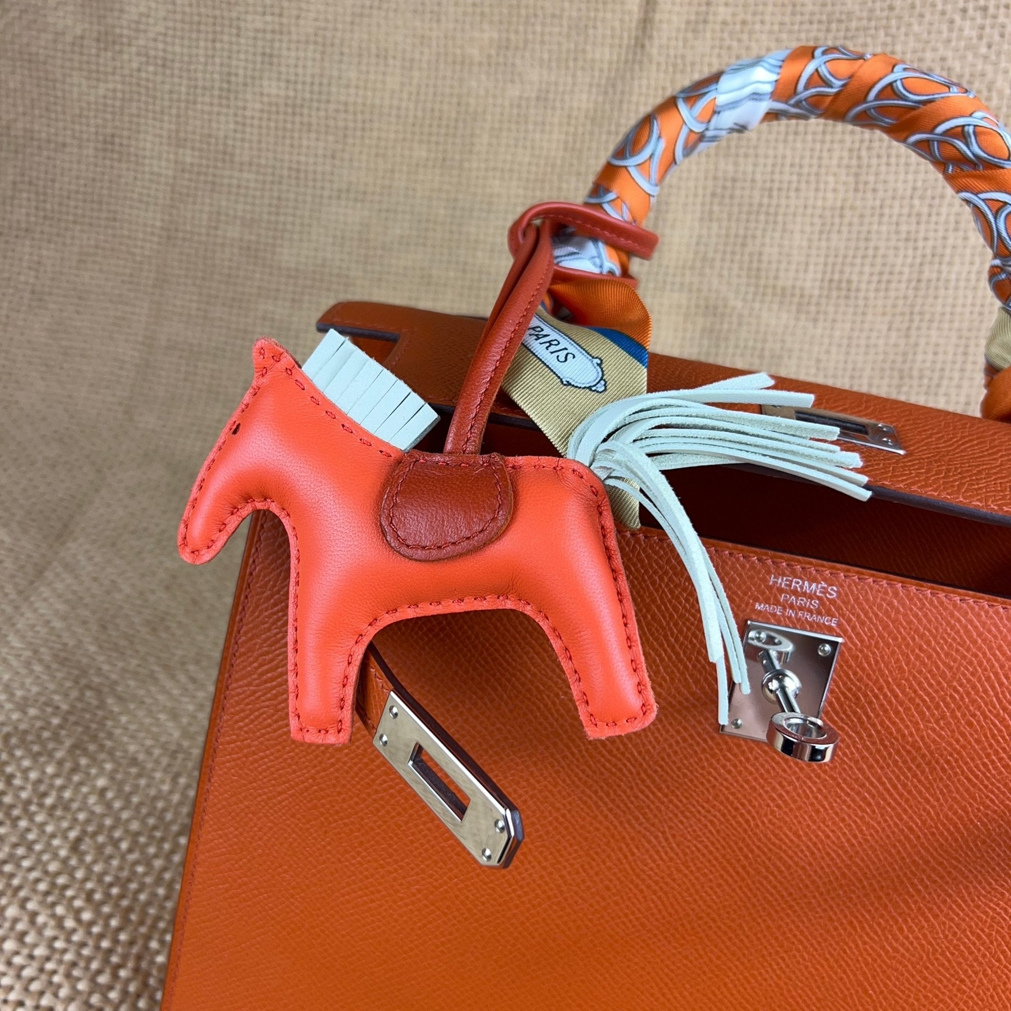 HERMES PM Rodeo | 愛馬仕 小馬吊飾 (橙色) – LondonKelly 英國名牌代購